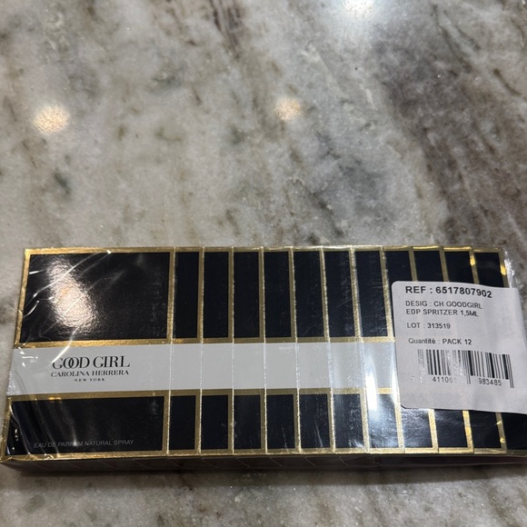 Carolina Herrera | Other | Carolina Herrera Good Girl Black And Gold ...